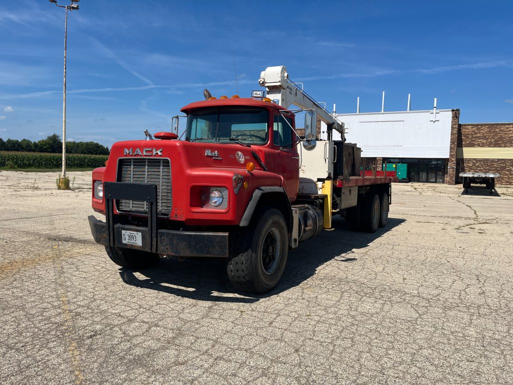 1996 Mack Water Truck – Nest Equipment